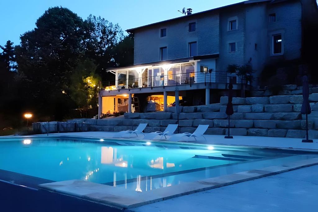 Le Rocher De La Baronne, Parmilieu (updated prices 2025)