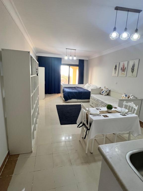 Studio sea view in the view residence hurghada, Hurghada (updated ...