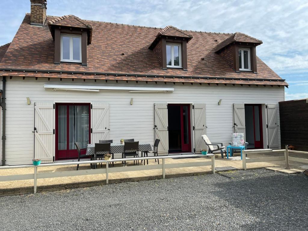 Maison Stéphane, Ruaudin (updated prices 2025)