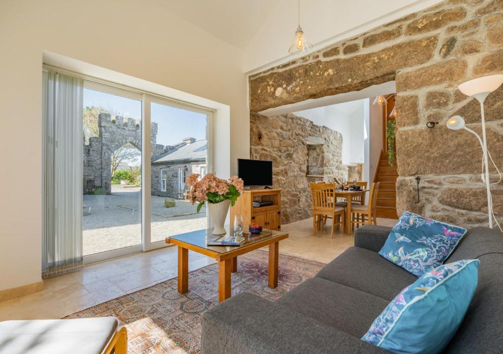 The Stables at The Old Vicarage, Pendeen (updated prices 2025)
