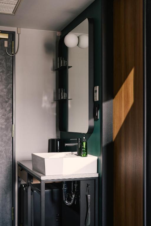 BASE LAYER HOTEL Nagoya Nishiki（名古屋市）：（最新料金：2025年）