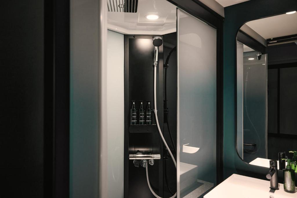 BASE LAYER HOTEL Nagoya Nishiki（名古屋市）：（最新料金：2025年）