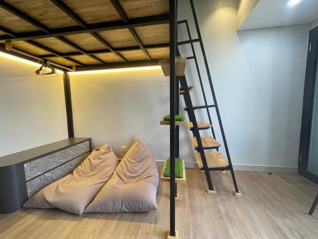 PANORAMIC Apartment Units with VIEWS Managed by AIO Pollux Meisterdadt ...