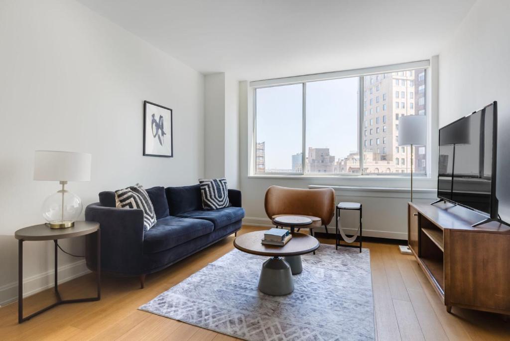 Blueground Sutton Place rooftop nr UN Plaza NYC-1482, New York ...