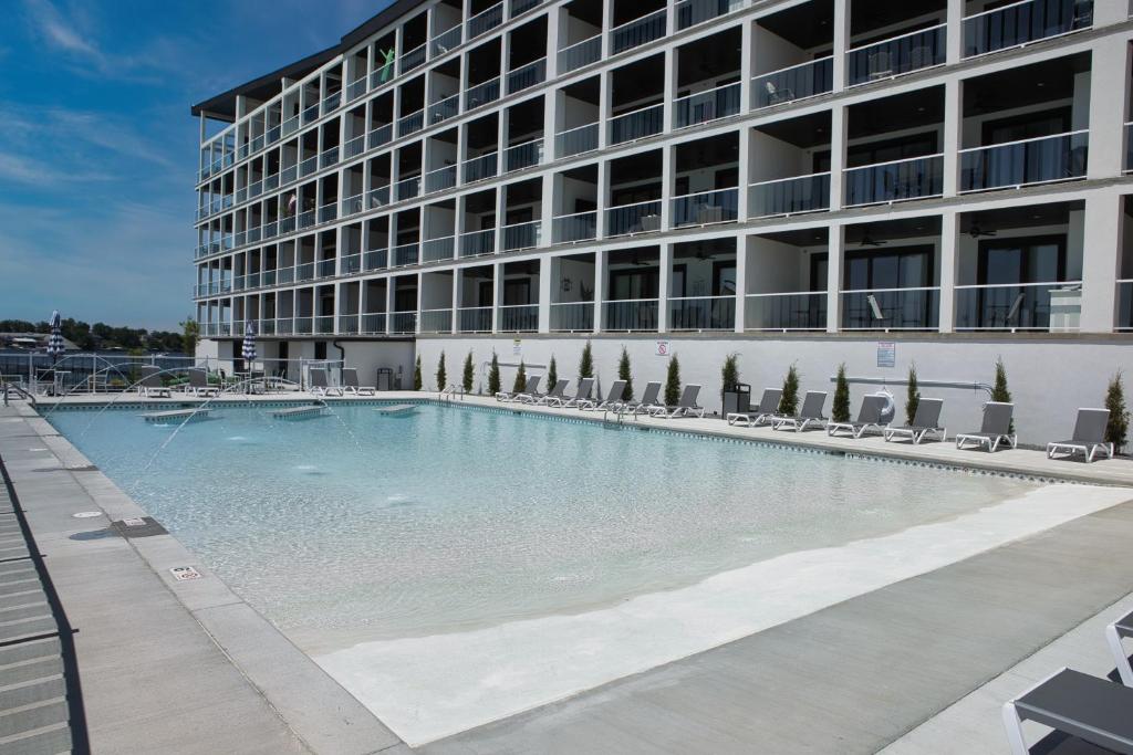 Vacation Together at Our 2 Condos Providing 6 Bedroom Suites, Osage ...