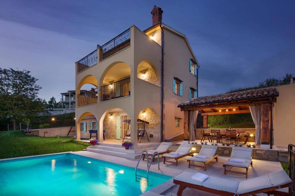 Villa Zora by Villa Plus, Novaki Motovunski (updated prices 2026)