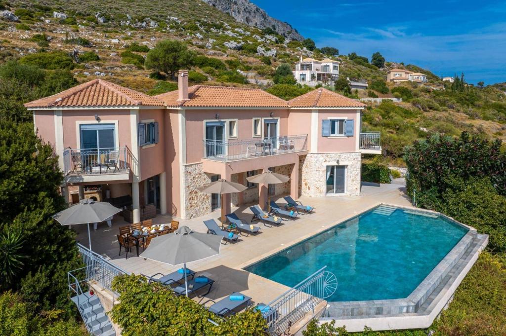 Villa Estiasi by Villa Plus, Spathíon (updated prices 2026)