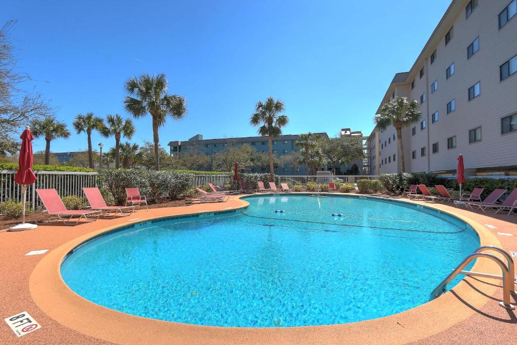 Largest unit in Hilton Head Resort with Washer& Dryer in Unit, Hilton ...