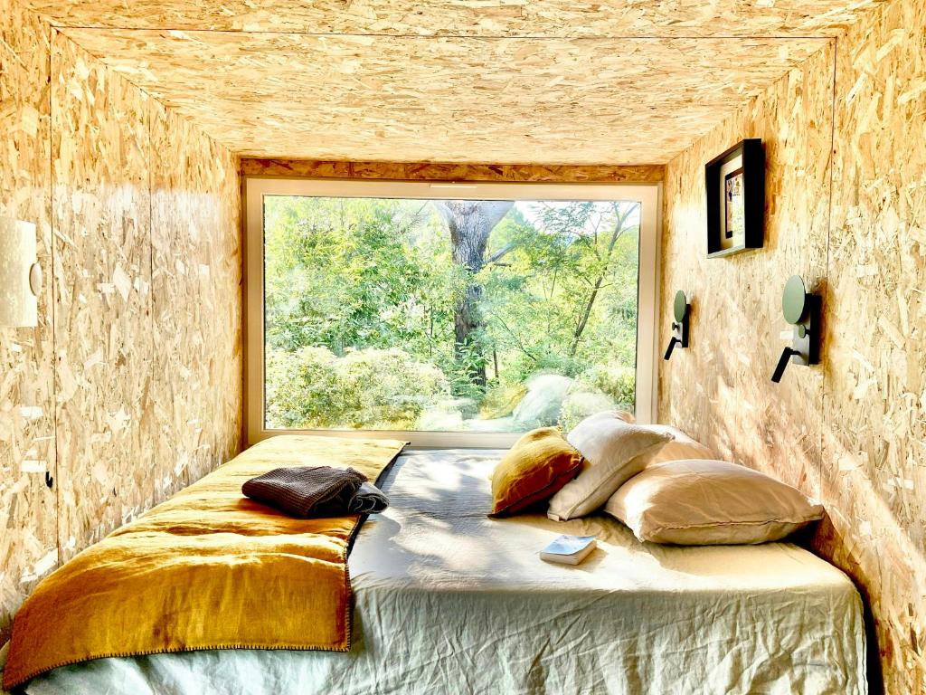 Modern Container In Saint-Jean-Du-Gard,‏ סן-ז'אן-דו-גאר (מחירים ...