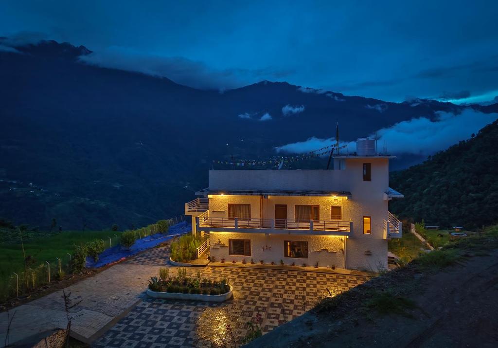 Hoongla Inn - Homestay in Lumla Tawang, Kāmbāng (aktualisierte Preise ...