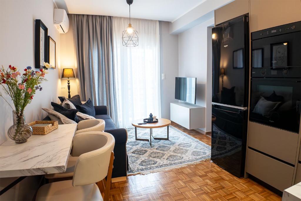 Arco Gray, Kavala (updated prices 2026)