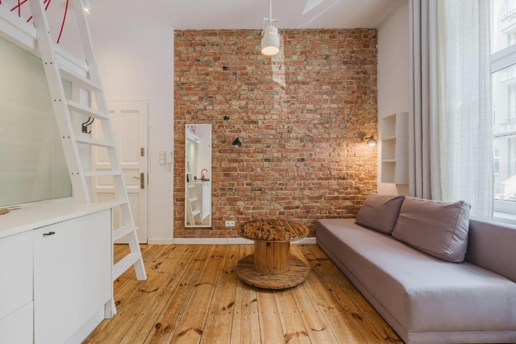 Wilson Park Loft Studio with Mezzanine by BookingHost, Poznań (updated ...