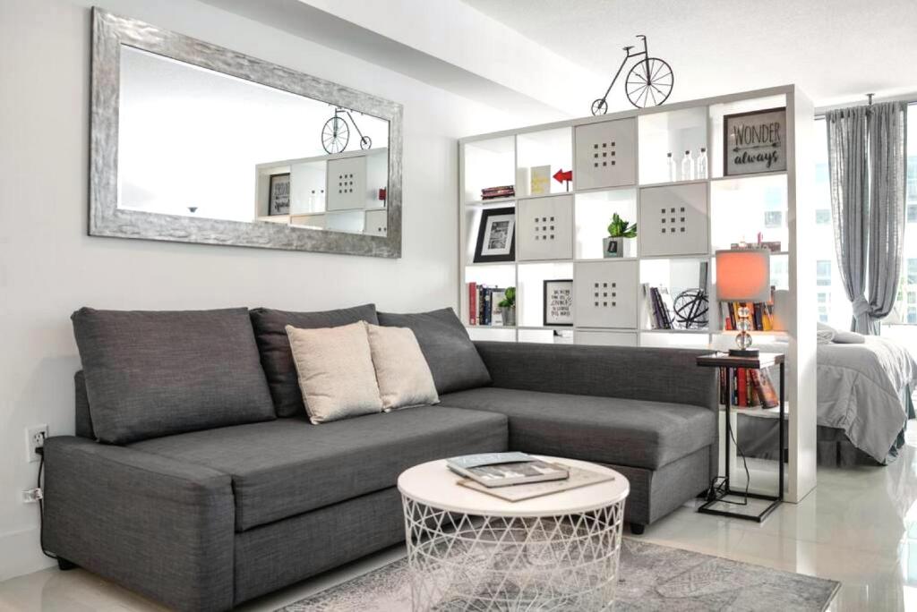 Stylish Brickell Studio with City Skyline Views, Miami (aktualisierte ...
