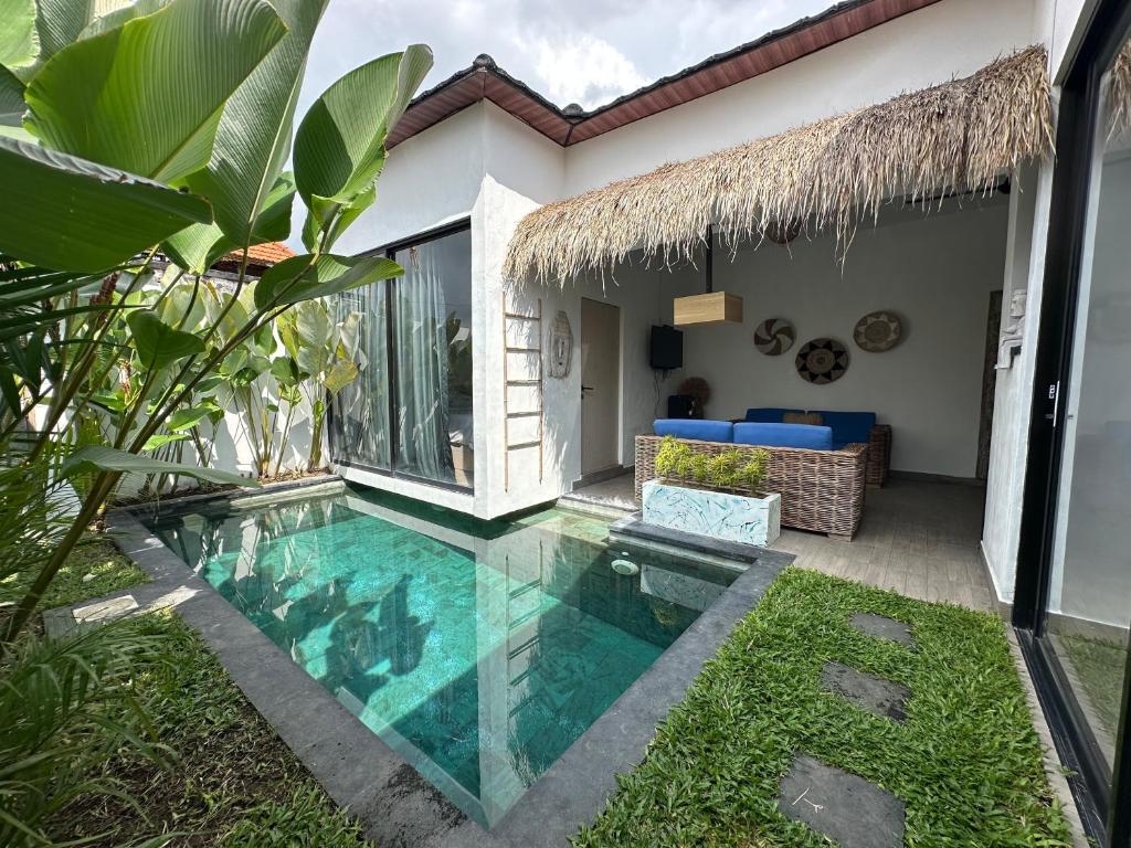 Tropical Escape Villas 2 x 2BR Private Pool Villas（チャングー）：（最新料金：2025年）