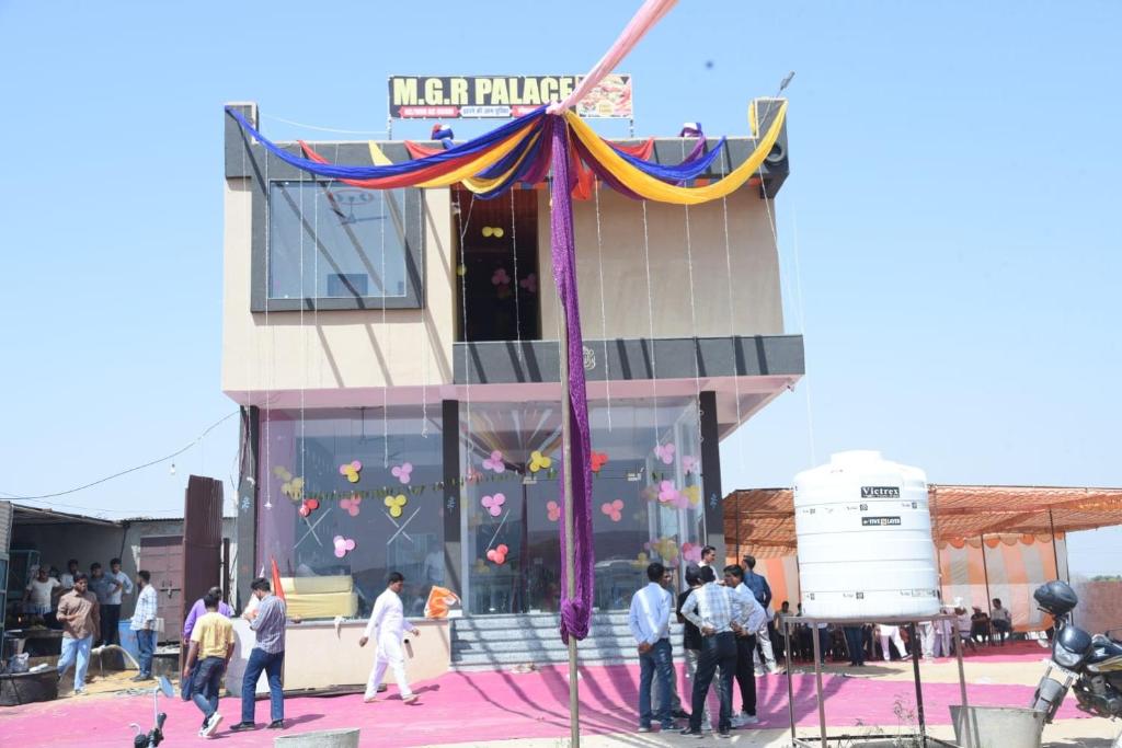 M g r palace, Jāmb (updated prices 2025)