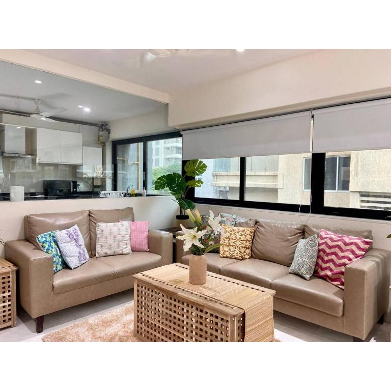 Kakad Classic 360, 16th Rd, Pali Village, Khar West by Connekt Homes ...