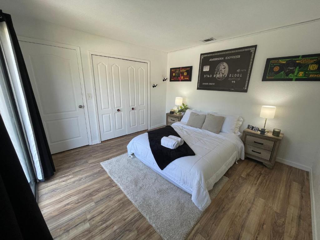 The Black Card Room, Port Orange (updated prices 2026)