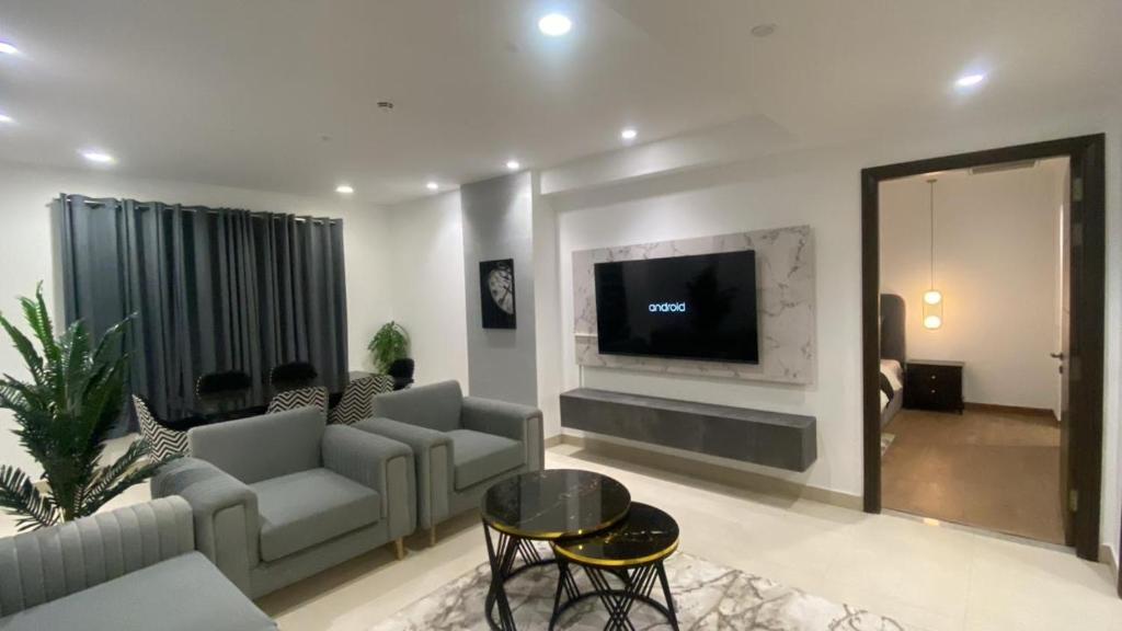 Luxury soundproof 2 bhk daily basis in gold crest mall and residency ...