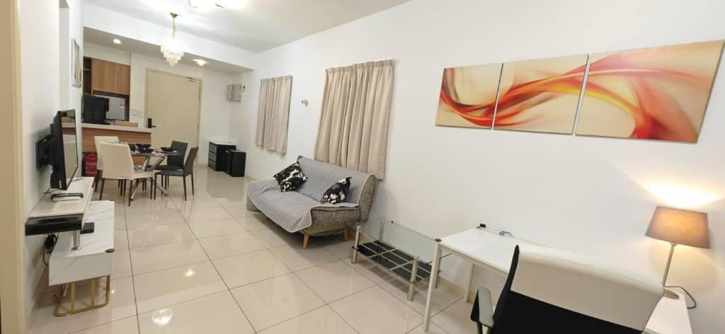 Sunway Geo Suites AD0E at Sunway City by Ezprop, Subang Jaya (precios ...
