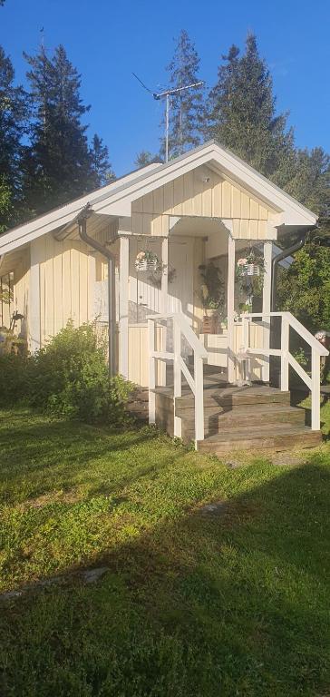 Stuga Gävle C 3 km, Furuvik 9 km, Gävle (updated prices 2025)