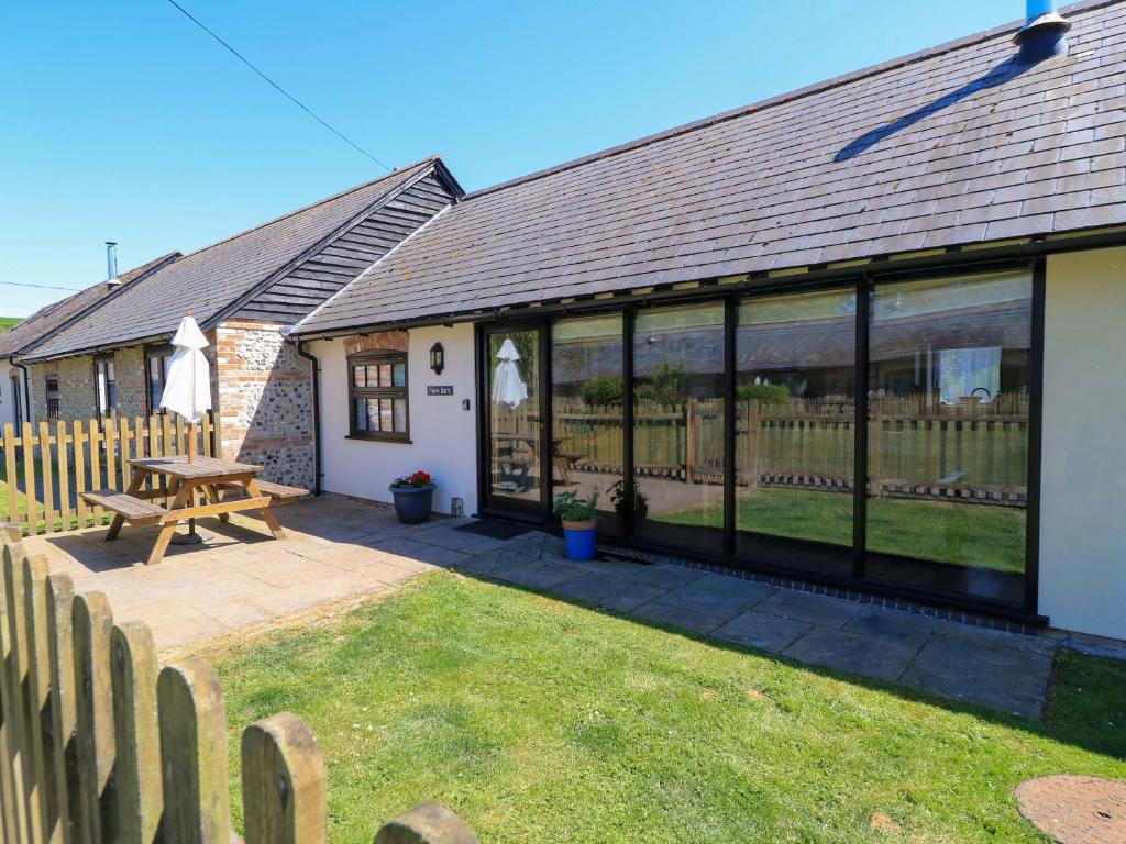 New Barn, Winterborne Stickland (updated prices 2026)