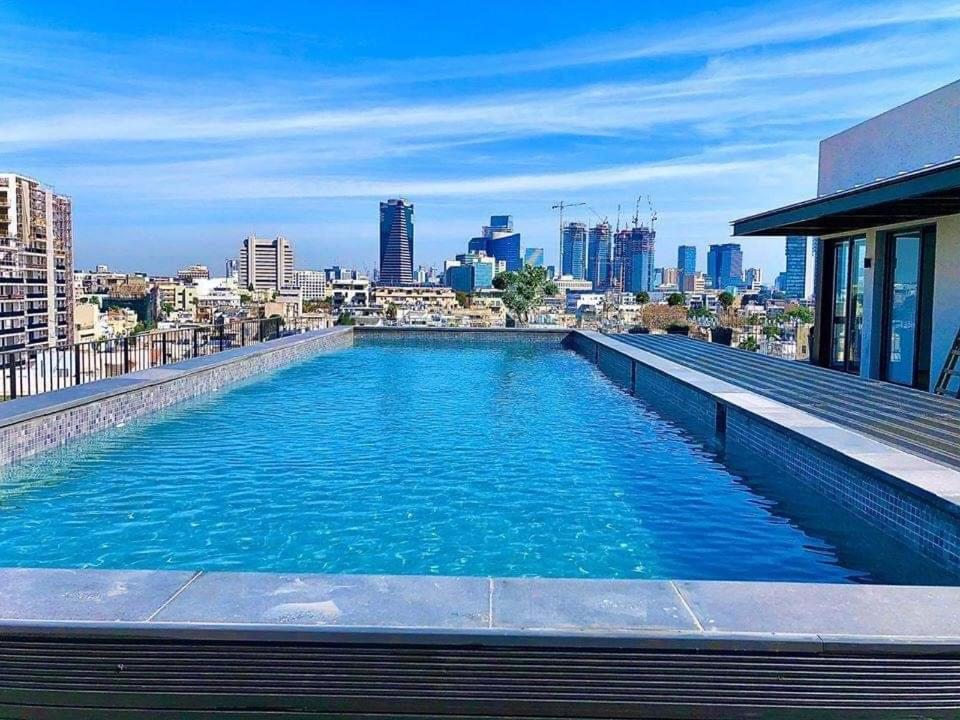 Tlv Luxury Penthouse With Private Pool & Hot Tub&Sauna, Tel Aviv ...