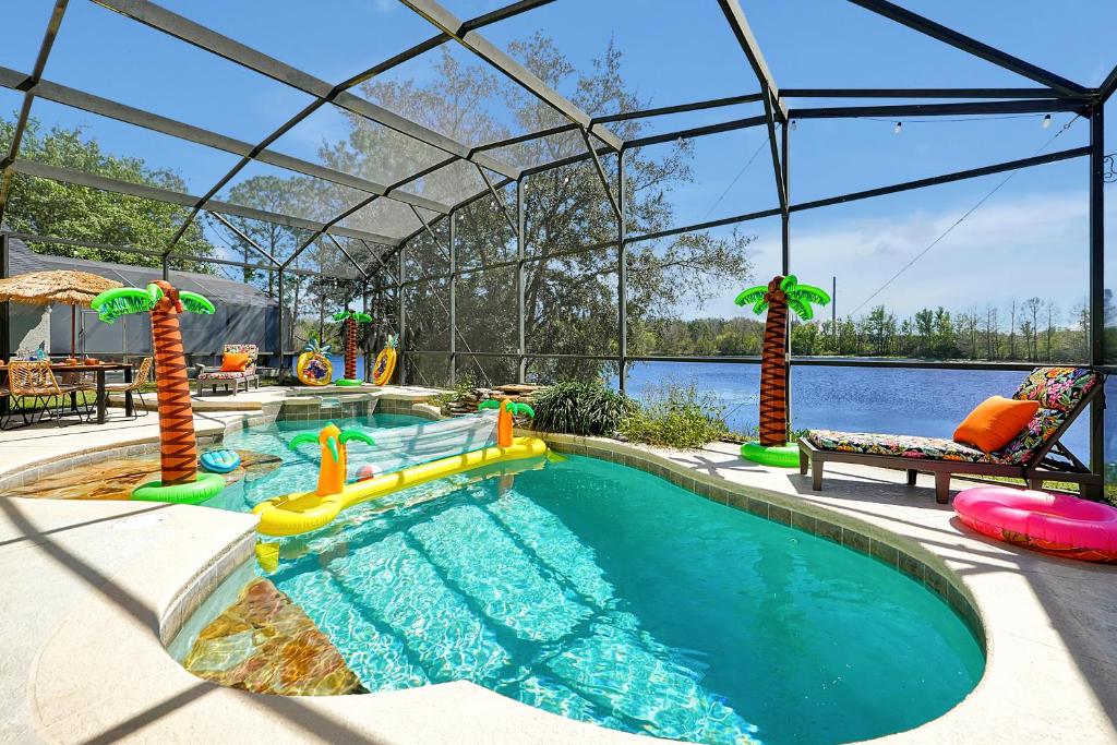Lilo & Stitch Themed Villa 10 Min to Disney! Heated Pool & Game Room ...