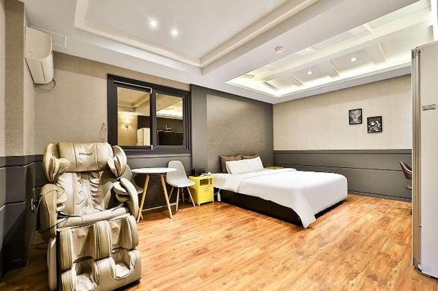 Changwon Jinhae French Code, Cshangvon (2025-ös frissített árak)