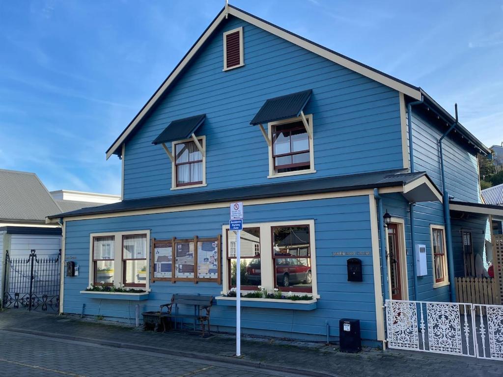 Alice Cottage - South St Townhouse Treasure in the Heart of Nelson ...