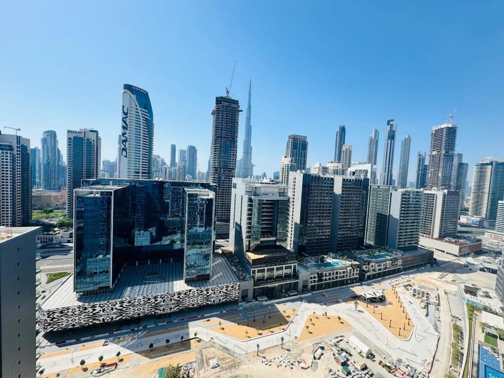 Burj Khalifa Skyline View, Дубай (обновени цени за 2026 г.)