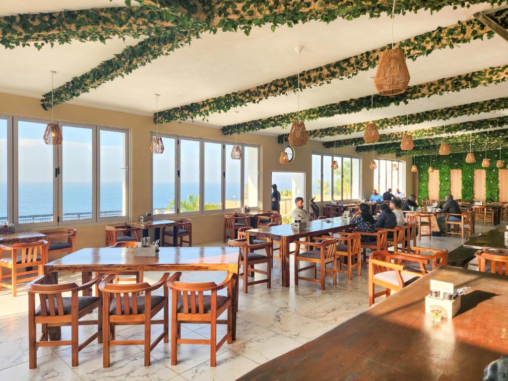 305 Guest House, Amanzimtoti (updated prices 2025)