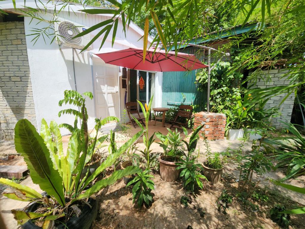Blissfull Bamboo Garden Cottage, Pantai Cenang (updated prices 2025)