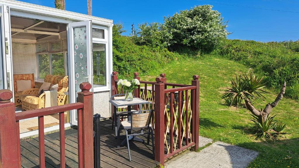 F04 Penrhys, Rivere Towans, Hayle (updated prices 2026)