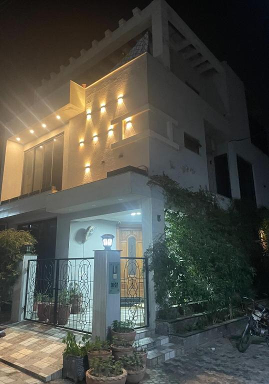 Infinite Comfort Dwelling - 5 marla full house, Lahore (updated prices ...