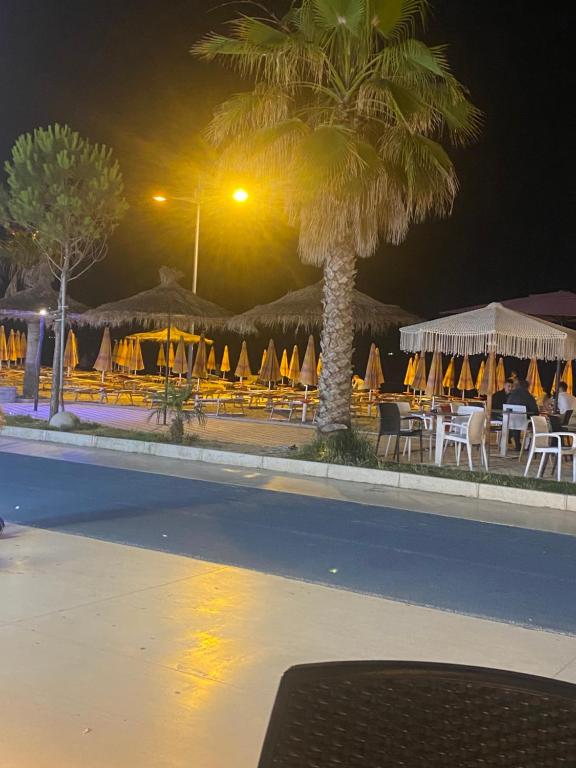 Leo apartaments with sea view, Durrës (precios actualizados 2025)