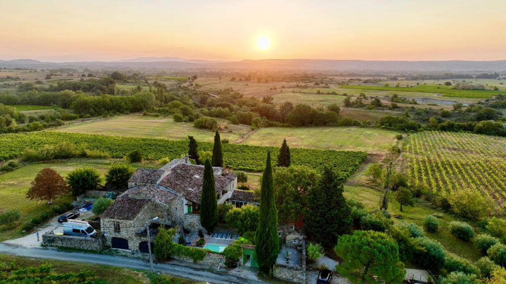 Mas des Molières, Saint-Sauveur-de-Cruzières (tarifs actualisés, 2025)