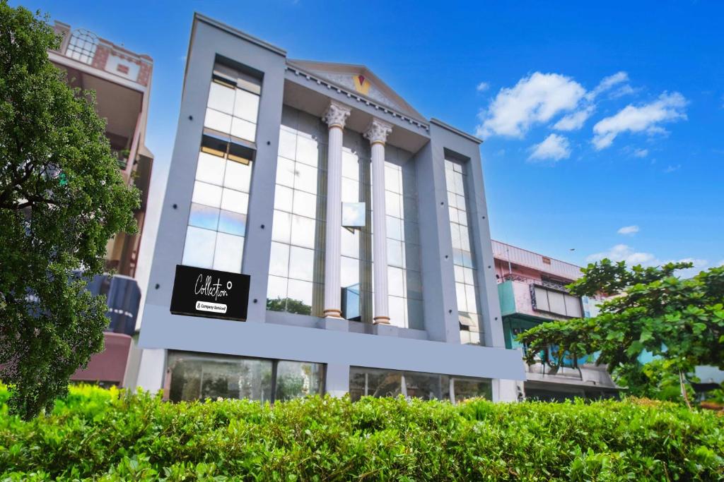 Collection O RTC Complex Gurudwara, Visakhapatnam (updated prices 2025)