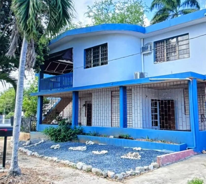 The Little Blue House, Arecibo (updated prices 2026)