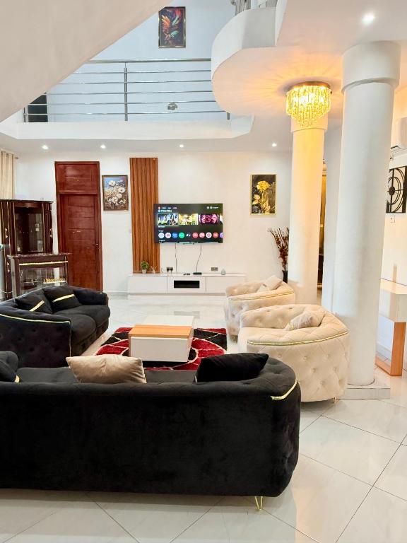 Nanani Luxury Villa - 4 Bedrooms, Kumasi (updated prices 2025)
