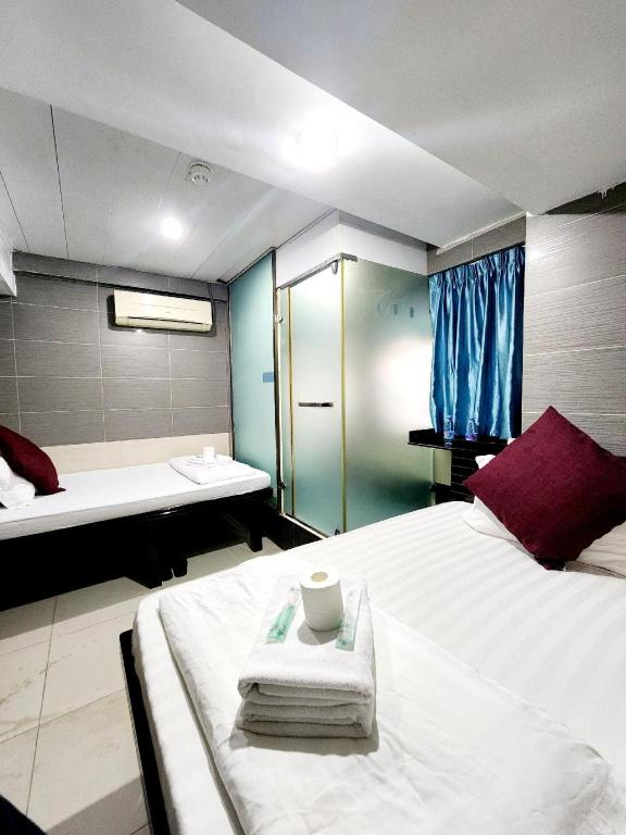 KK HOTEL -Hostel 24 HOUR RECEPTION FLAT C1 D2, Tsim Sha Tsui Building ...