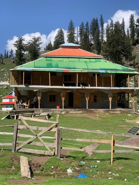 Abshar Hotel, Tāl (precios actualizados 2025)