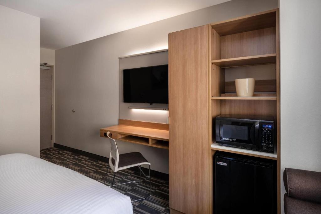Microtel Inn & Suites by Wyndham Georgetown Lake, Georgetown (updated ...
