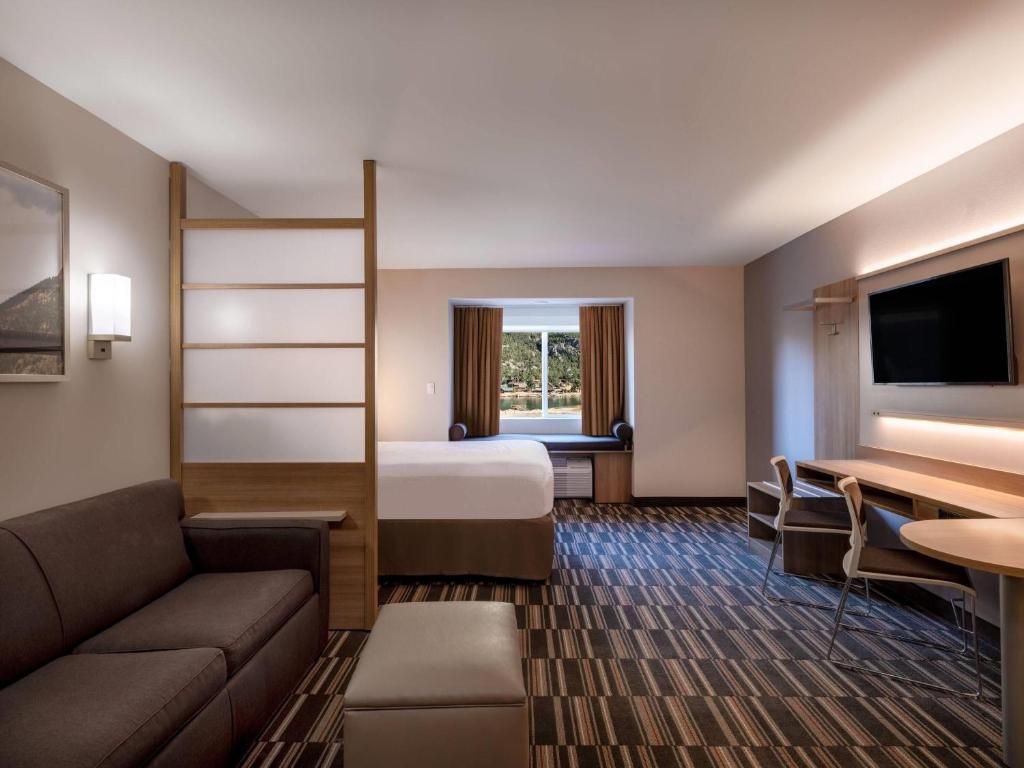 Microtel Inn & Suites by Wyndham Georgetown Lake, Georgetown (updated ...