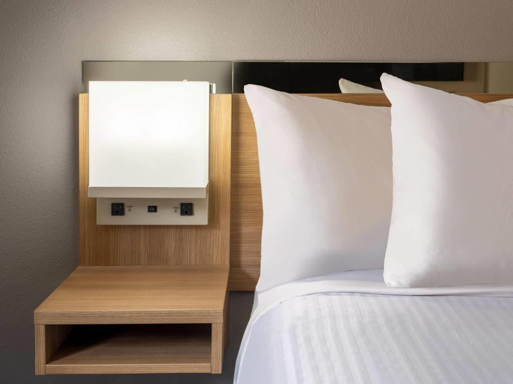 Microtel Inn & Suites by Wyndham Georgetown Lake, Georgetown (updated ...