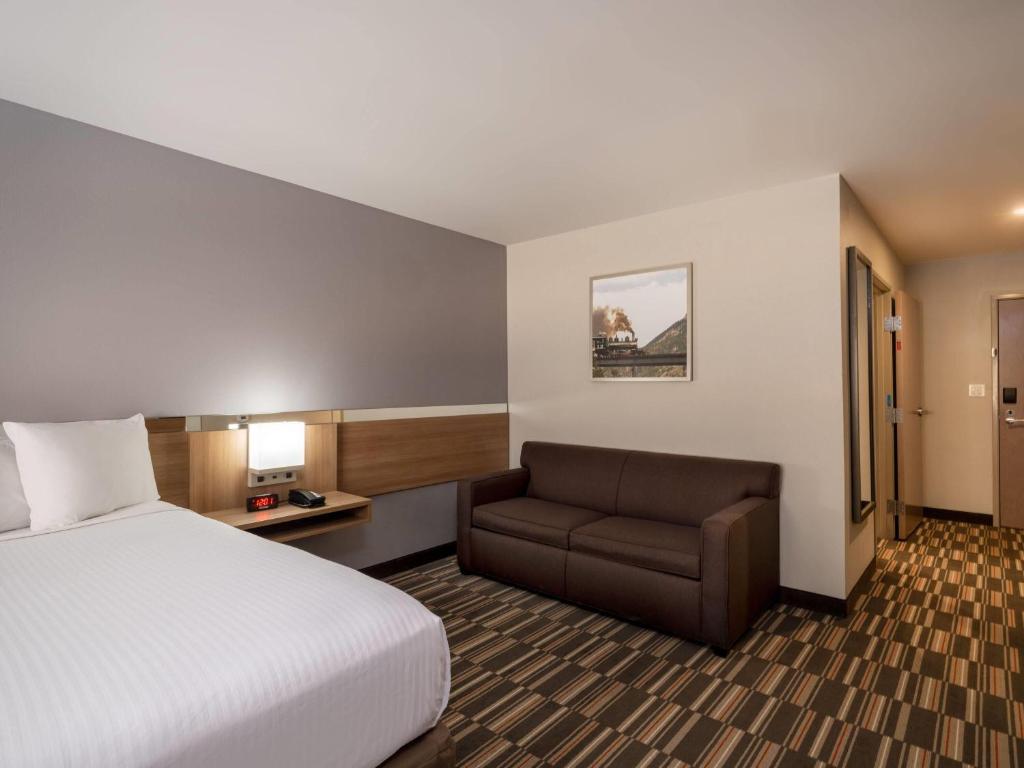 Microtel Inn & Suites by Wyndham Georgetown Lake, Georgetown (updated ...