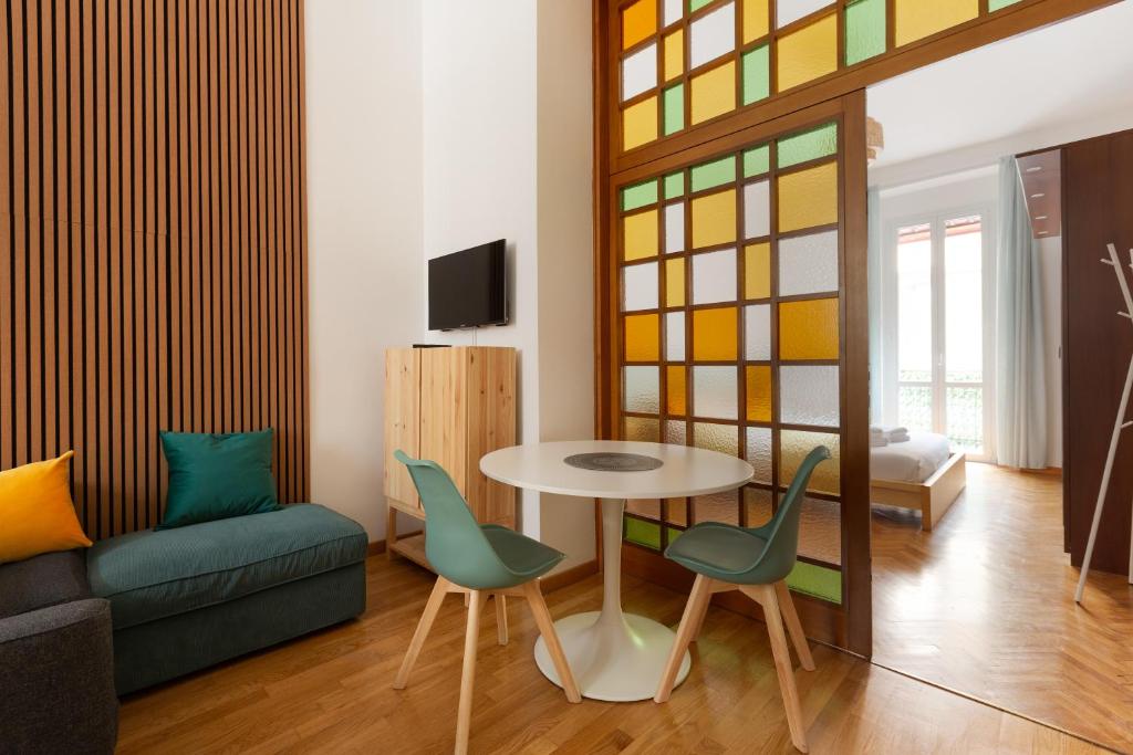 GuestHost - Cosy Apt Lodi M3 Subway Yellow Line, Milão (preços ...