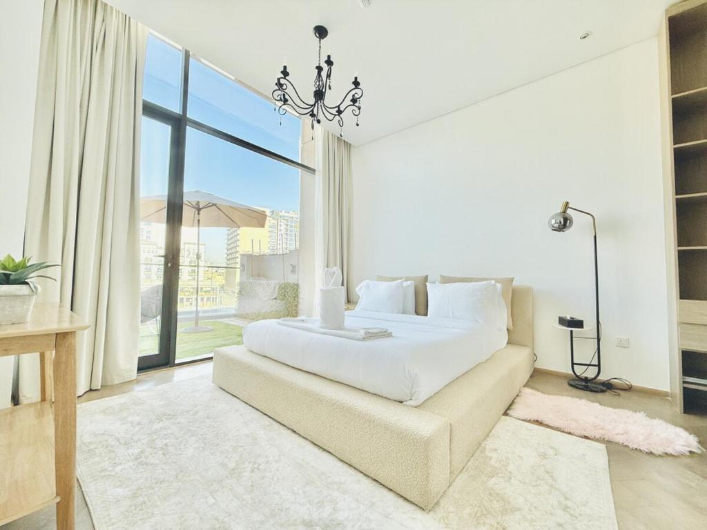 Vserve -Elegant Penthouse Stay in the Heart of JVC, Dubái (precios ...