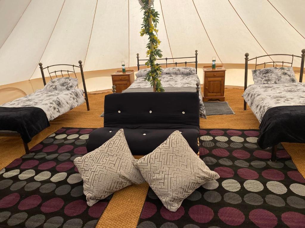 Hendre Glamping Retreat- The Sparrow's Nest, Clydey (обновени цени за ...