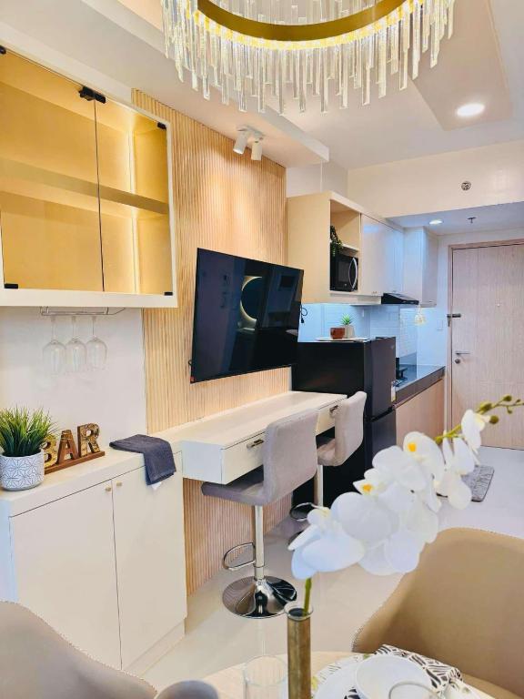 伊洛伊洛MG3 Styles Residences Condo with Balcony 5-Min Walk to SM City ...