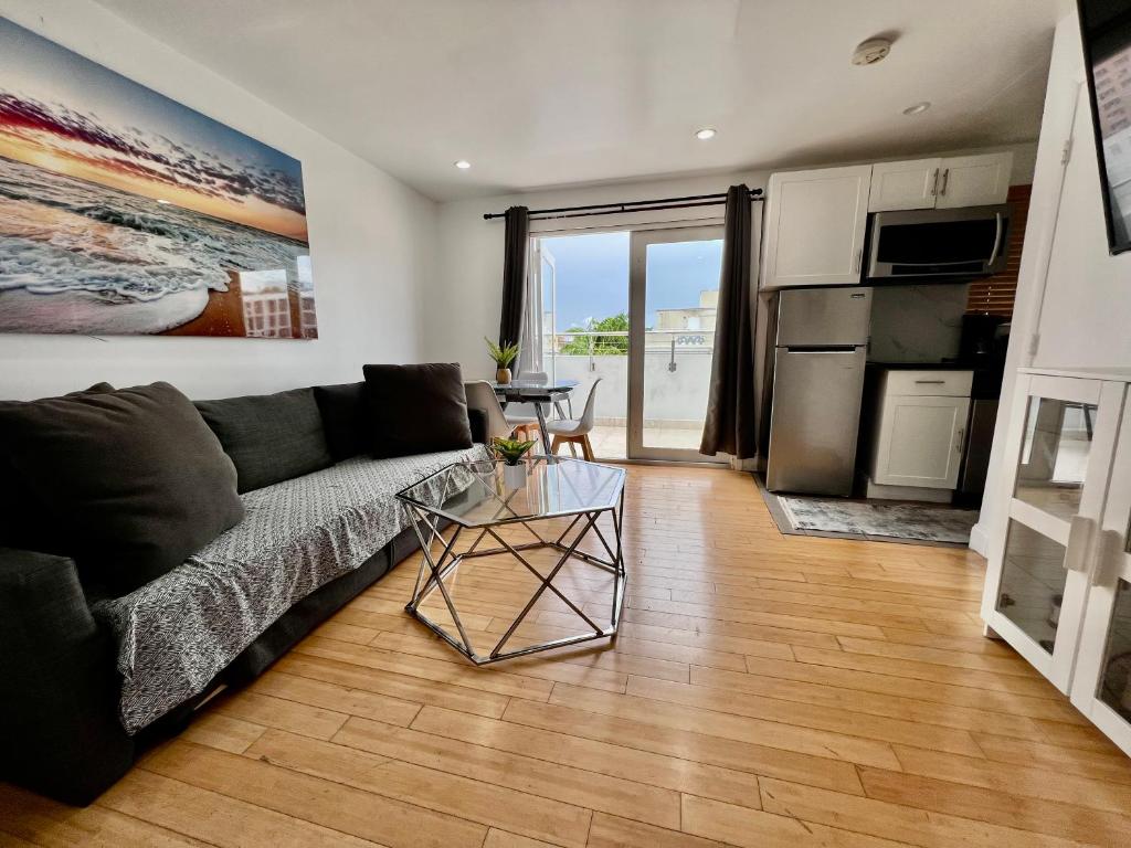 Seaside Serenity Duplex, Miami Beach (updated prices 2026)